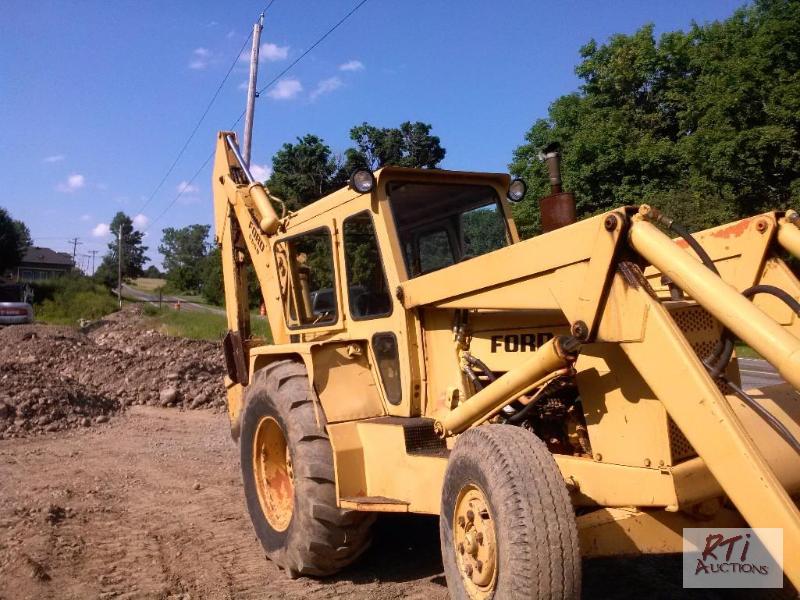 Ford 5550 Backhoe | August NetAuction | RTI NetAuctions