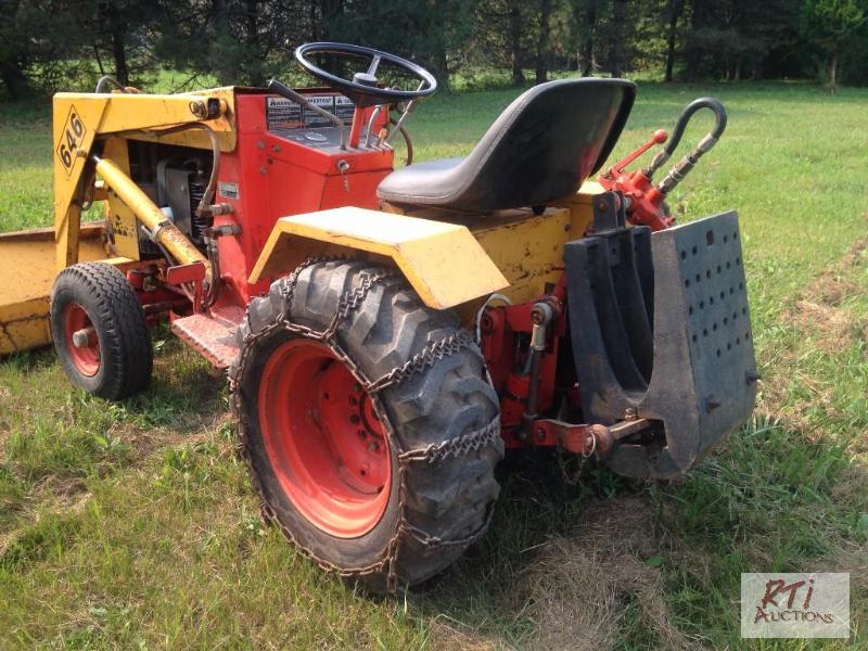 CASE model 646 compact tractor with loader an... | September NetAuction ...